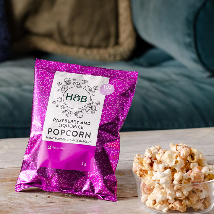 Comprar Holland & Barrett Raspberry Licorice Popcorn - 21g Online